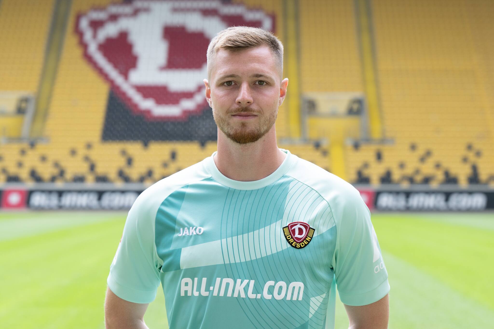 Schock in der Nachspielzeit: Dynamos Torwart verletzt sich schwer