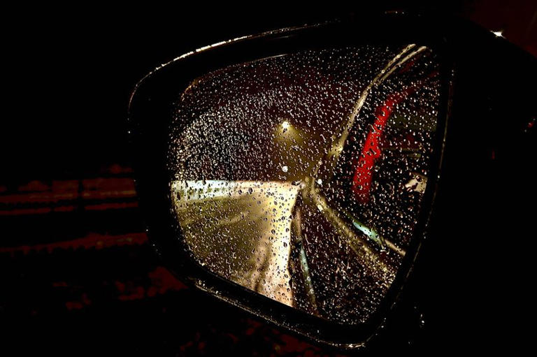 Police say exactly what to do if a car blocks your driveway