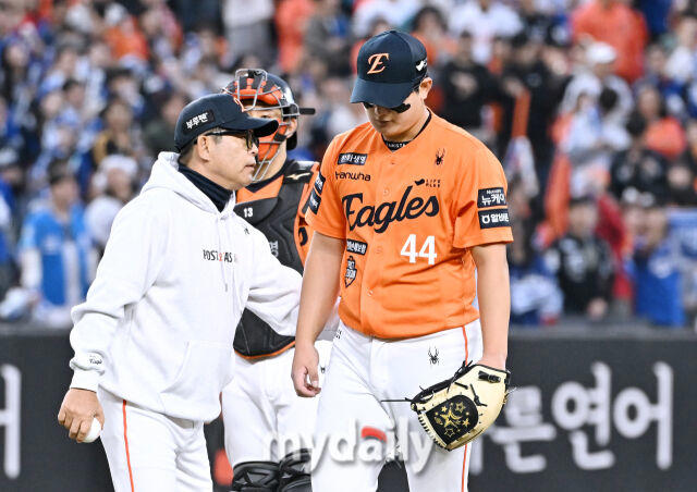 "5차전 마무리 김서현" 못 박은 김경문의 마지막 도박…'믿음'에 응답해야 '왕좌'도 노릴 수 있다 [MD대구 PO4]