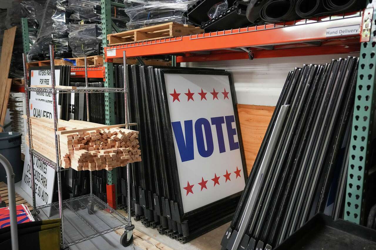 Austin area polling locations, hours for final days of early voting in 2025