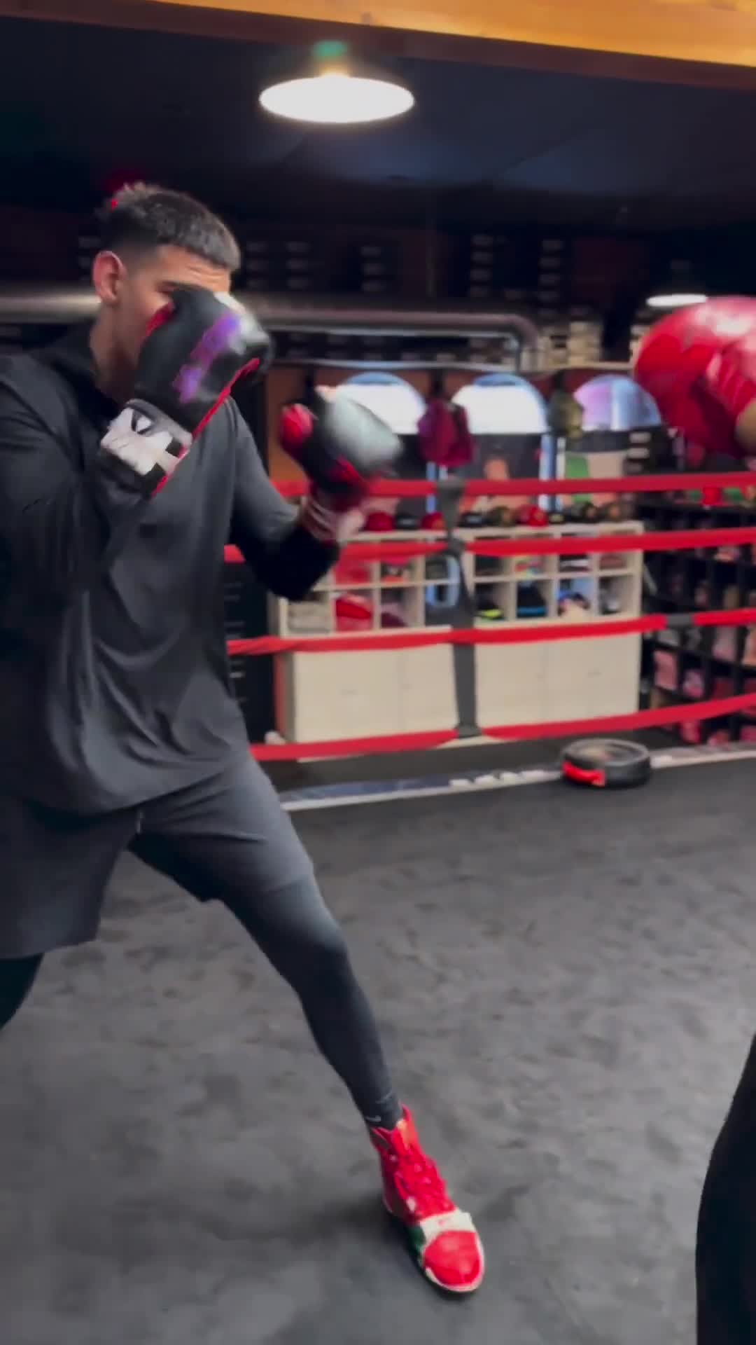 Diego Pacheco back in the gym following spectacular KO win over Coceres