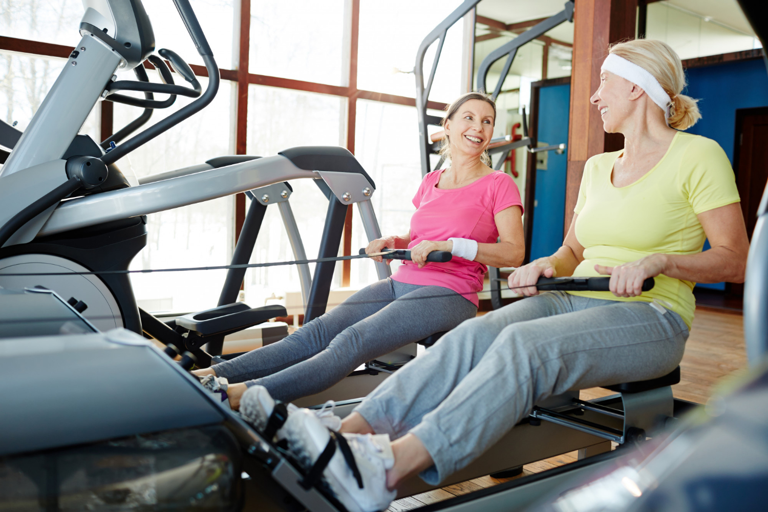Elliptical vs. rowing machine: Which low-impact cardio machine is right ...