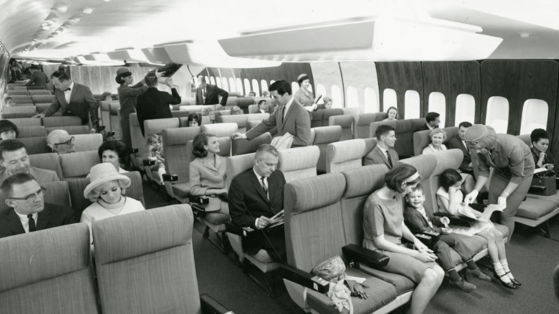 23 Old Photos That Show How We Used to Travel