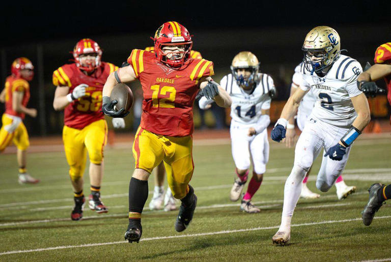 The top rusher in section history, Oakdale's Burford is Bee football ...