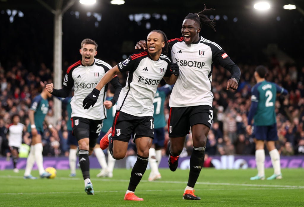 Fulham vs Arsenal live: Gunners regain place at top of Premier League ...