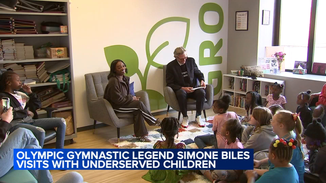 Gymnast Simone Biles speaks with children in foster care system in ...