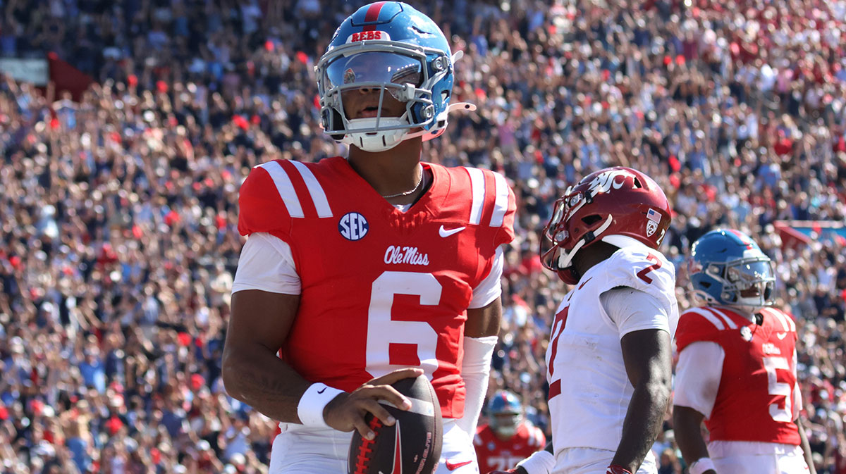 Ole Miss football QB Trinidad Chambliss exits CFP vs. Tulane with ...