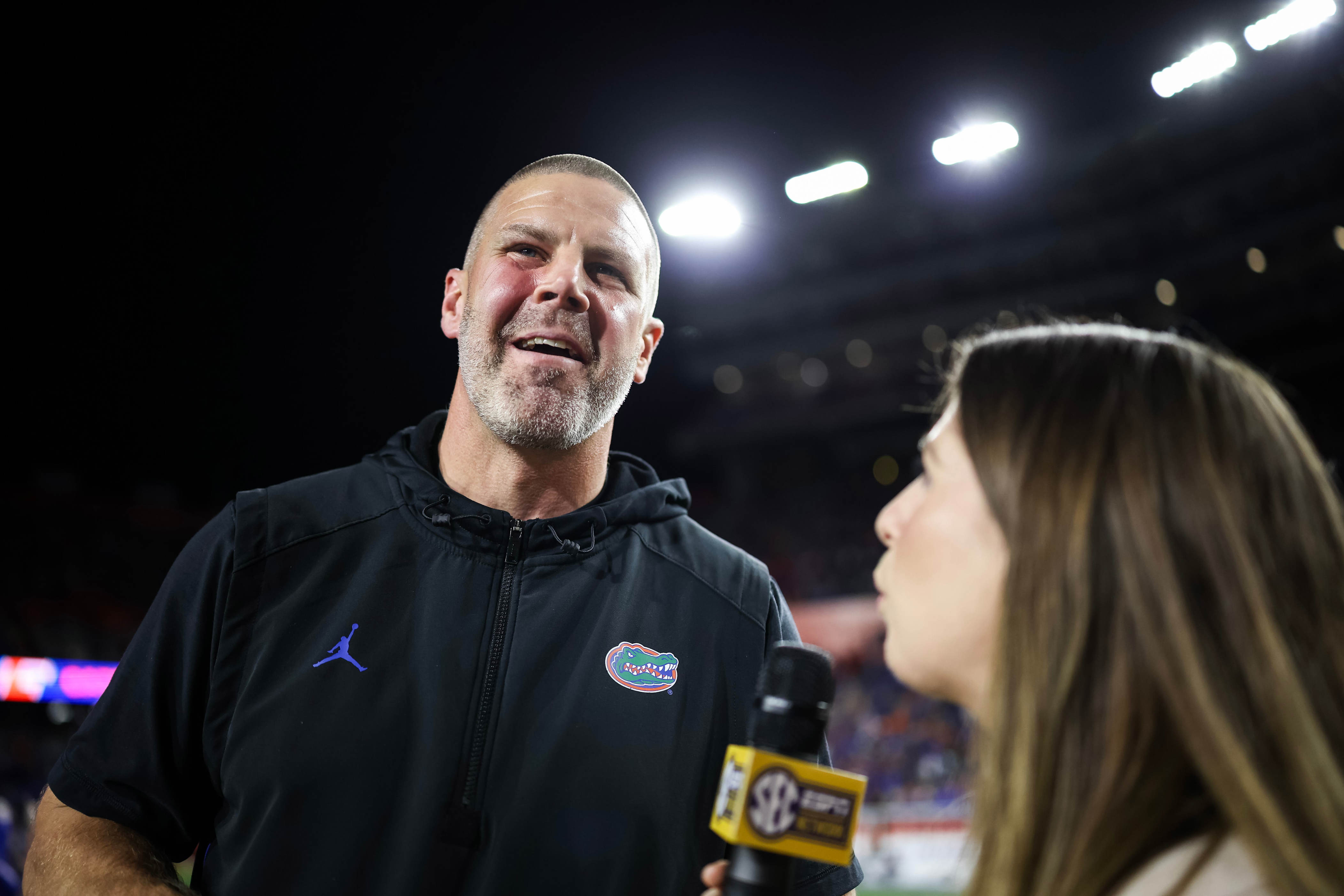 Billy Napier doesn't hold back on Florida fans' behavior amid 'fire' chants