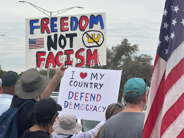 ‘No Kings’ protest rallies planned in Kansas City area on Saturday