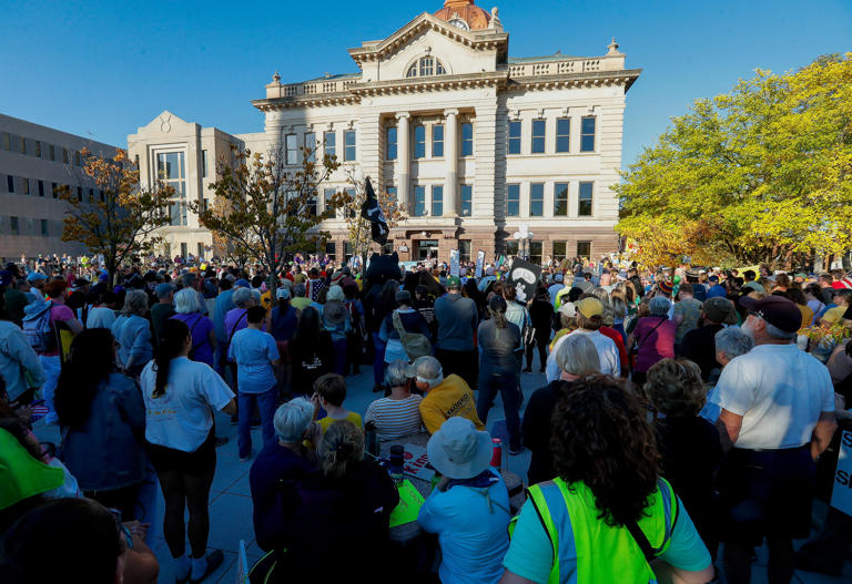 'Joyful noise': No Kings protest against President Donald Trump returns ...