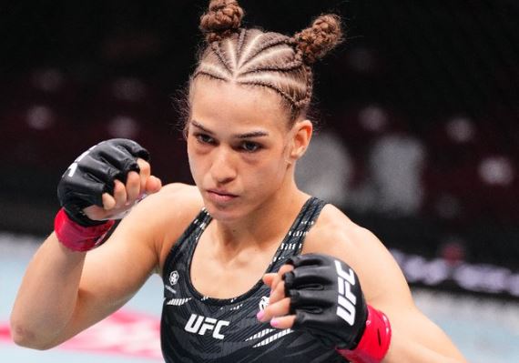 Irretocável, Stephanie Luciano faz valer apelido de ‘Rondinha’ e ...