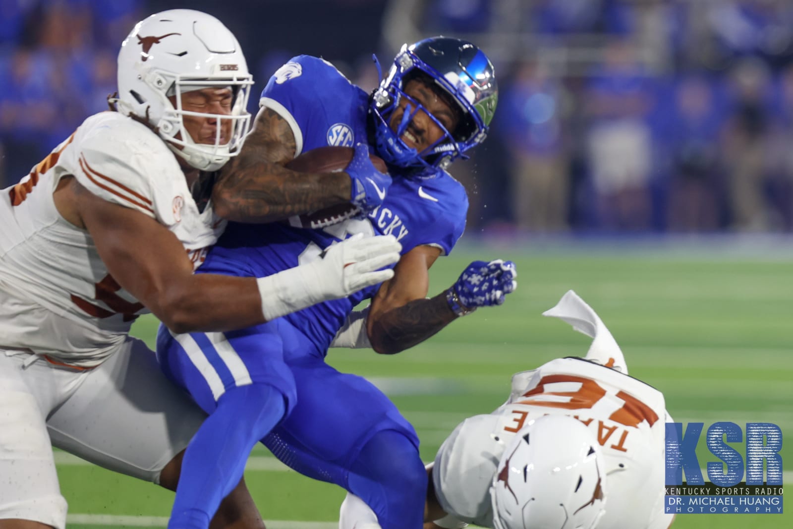 Seth McGowan injury update: Kentucky RB leaves game with emergency ...