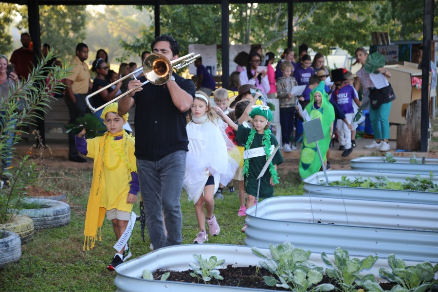 E-Lab first graders celebrate garden learning with Reader’s Theatre