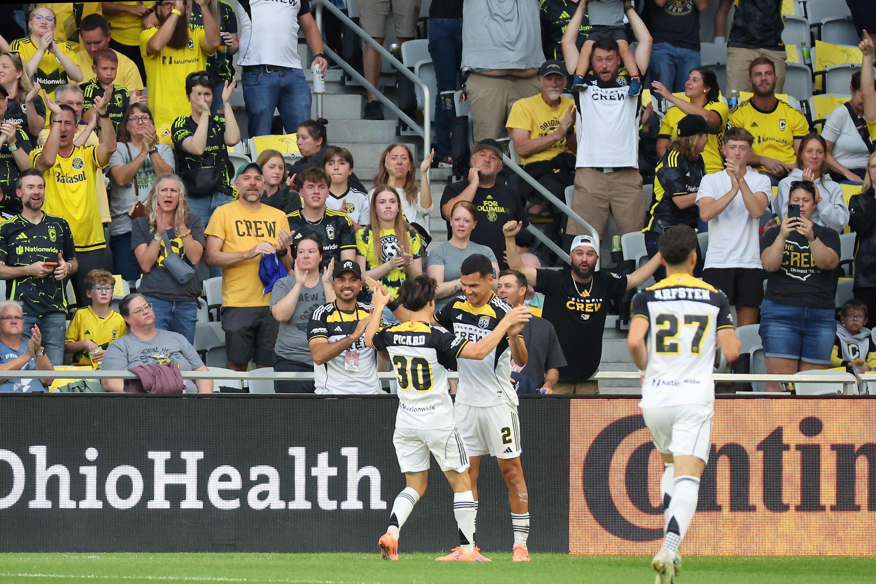 Columbus Crew defeat New York Red Bulls 3-1 on MLS Decision Day