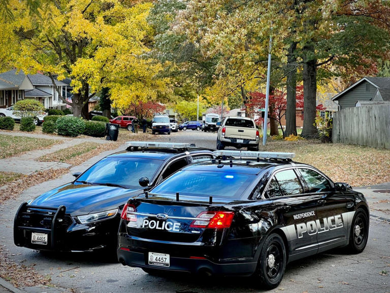 Kansas City man charged with child sex crimes remains at large