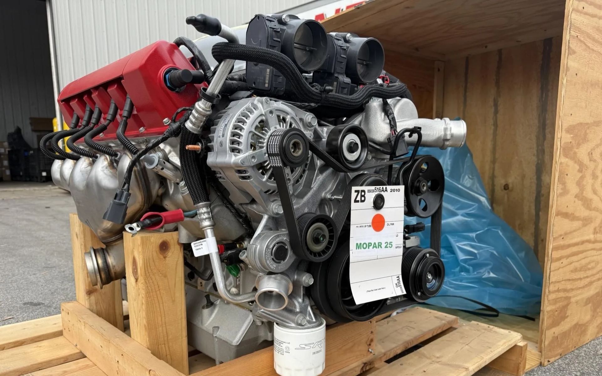 8.4-Liter Dodge Viper SRT-10 Crate Engine Sells for $18,000 in Wisconsin