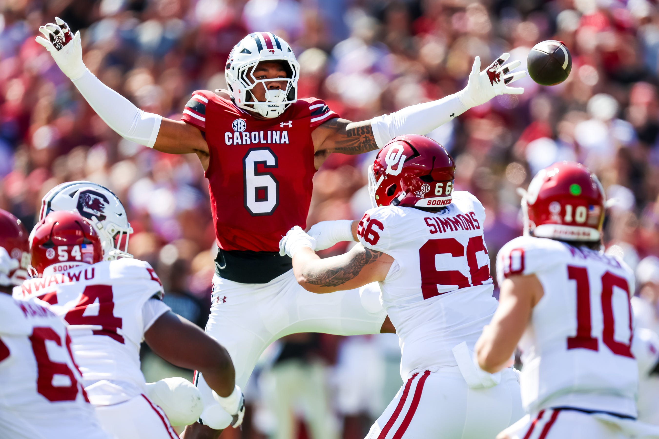 Shane Beamer gives Dylan Stewart injury update after South Carolina vs Oklahoma game