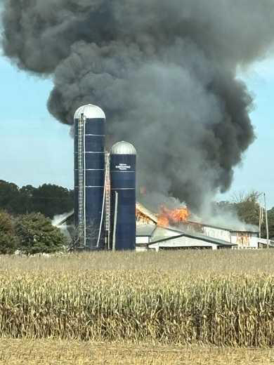 Lancaster County barn burns
