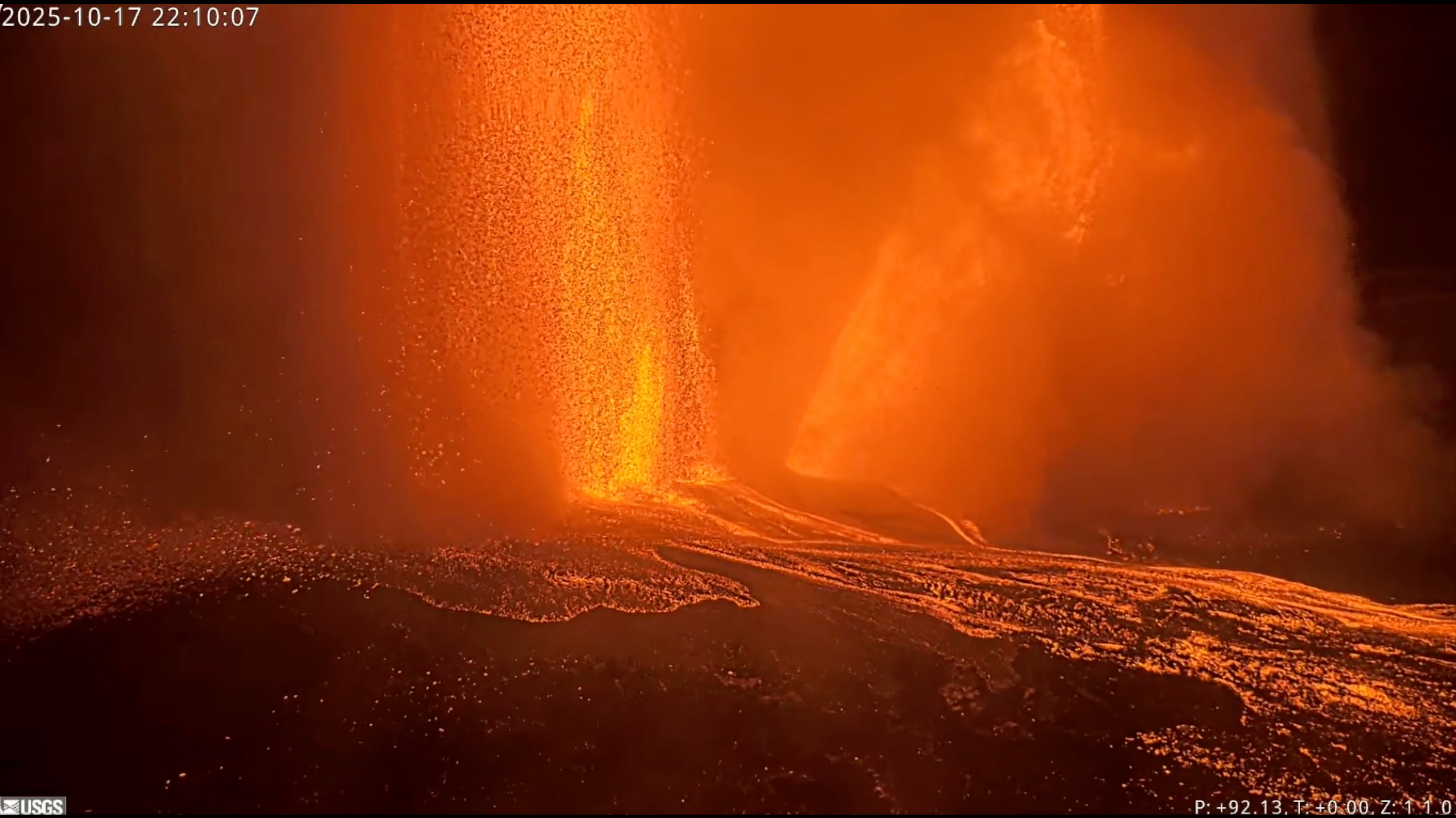 See it: Lava shoots nearly 1,500 feet high during Kilauea Volcano's ...