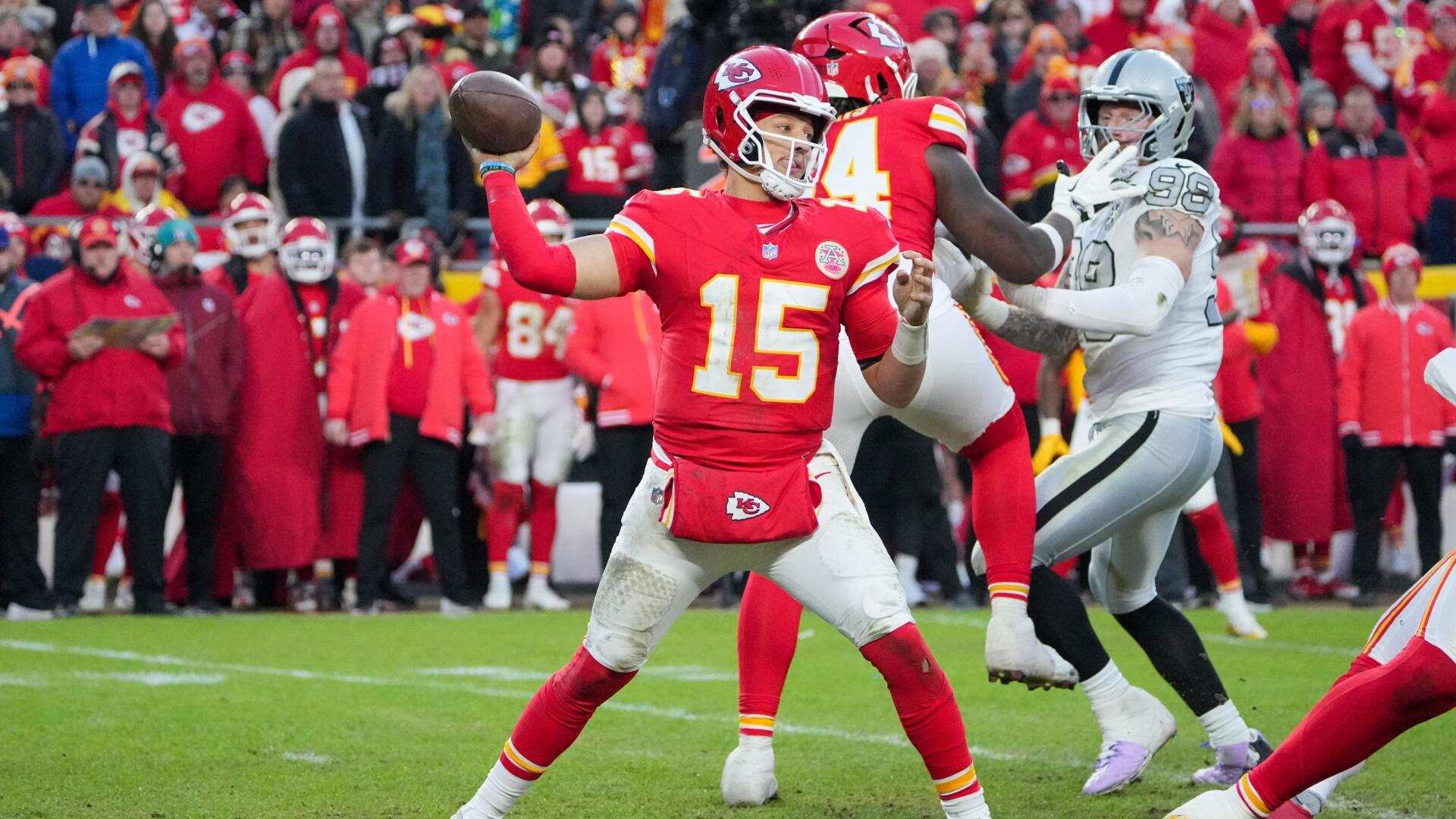 Raiders vs. Chiefs: Where to watch NFL Week 7, promos, betting odds ...
