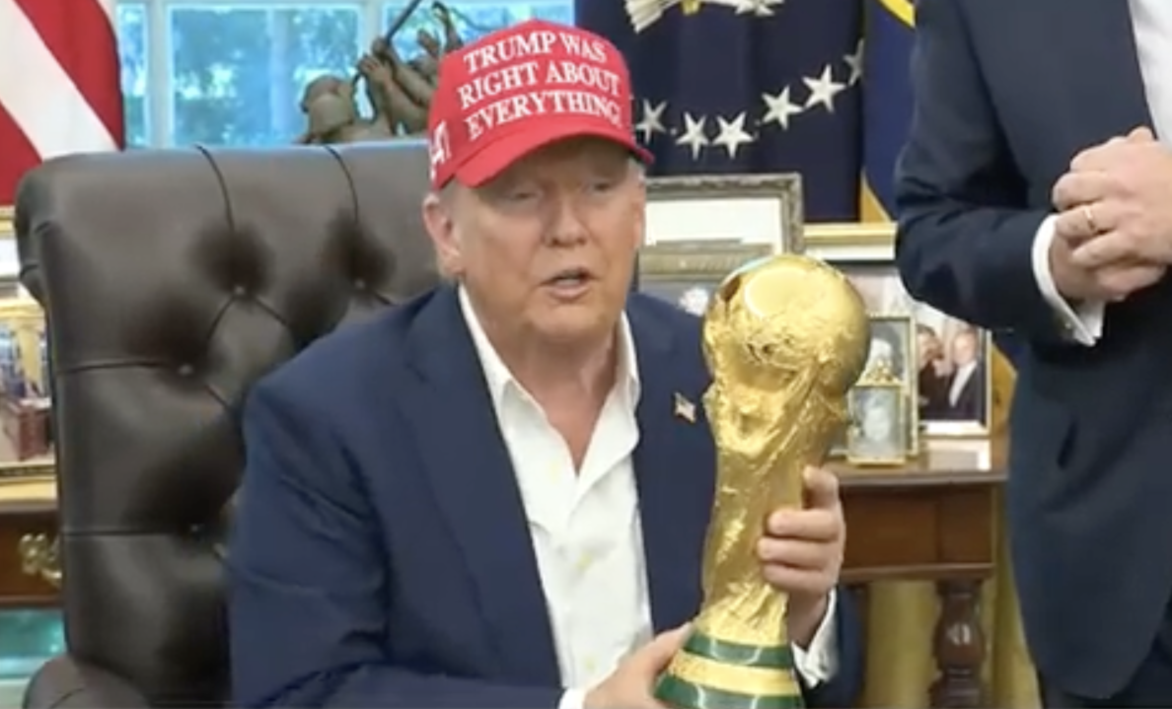 'Can I Keep It?': Trump Demonstrates His Incompetence, Asks To Keep The ...