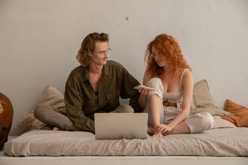 13 Signs He’s Bored in the Relationship — Even If He Hasn’t Said It Out ...