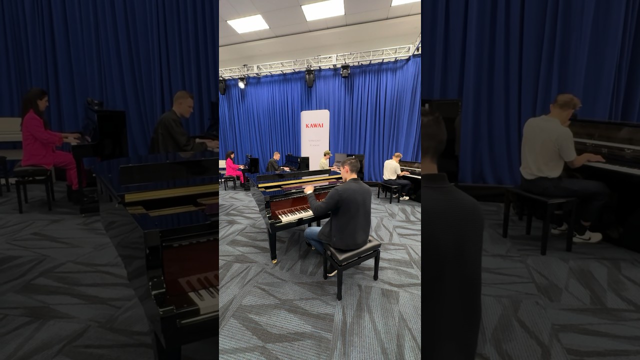 5 pianists play Runaway @ADpianist @LandenPurifoy @david_msnyder ...
