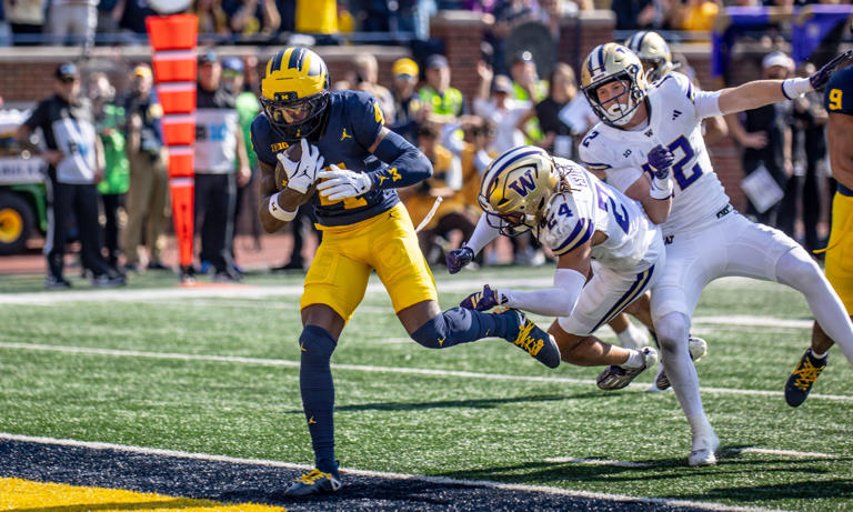 Ron Bellamy on Michigan WRs: 'Play with detail' as Andrew Marsh ...