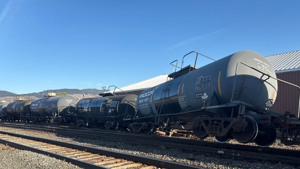 Union Pacific Railroad leads cleanup after derailment in La Grande