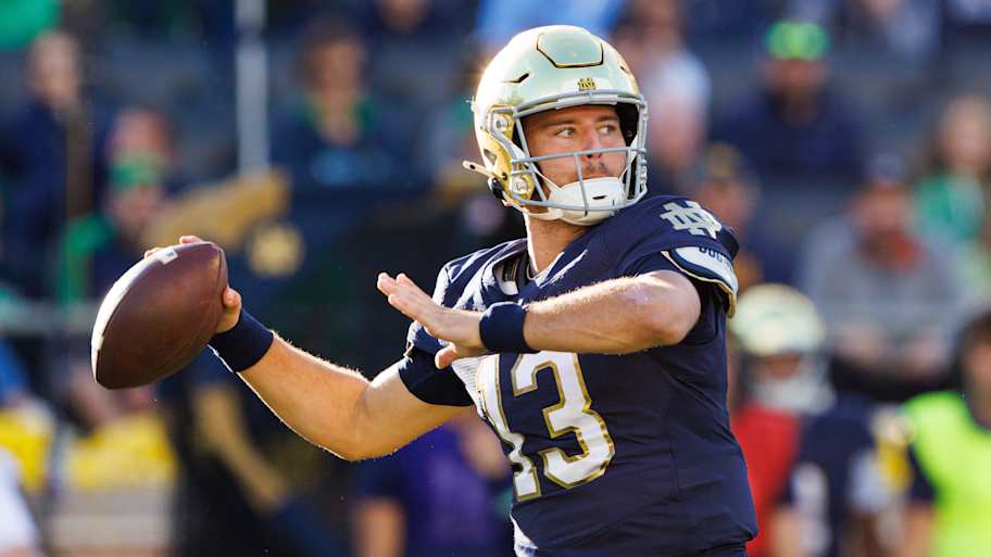 Live Score Updates as USC Trojans vs. Notre Dame Threatened by ...