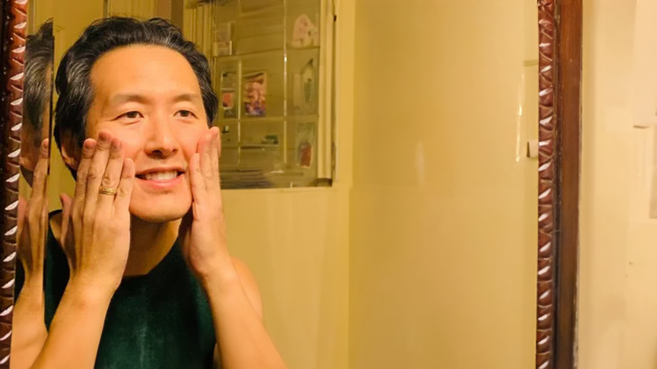 Dr. Anthony Youn Explains the Ideal Nighttime Skincare Routine