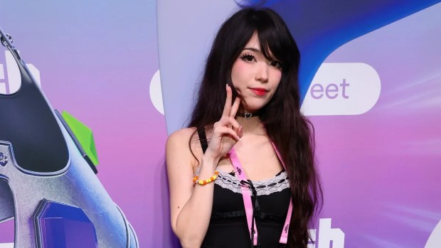 Popular Streamer Emiru Assaulted at TwitchCon, Says Event Security 'Let ...
