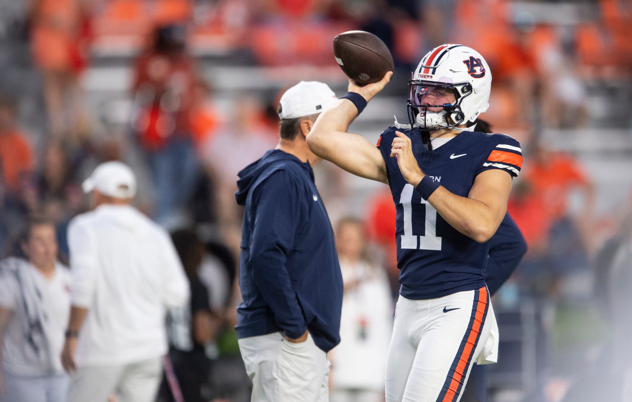 Auburn football turns back to Jackson Arnold at QB in second half vs ...