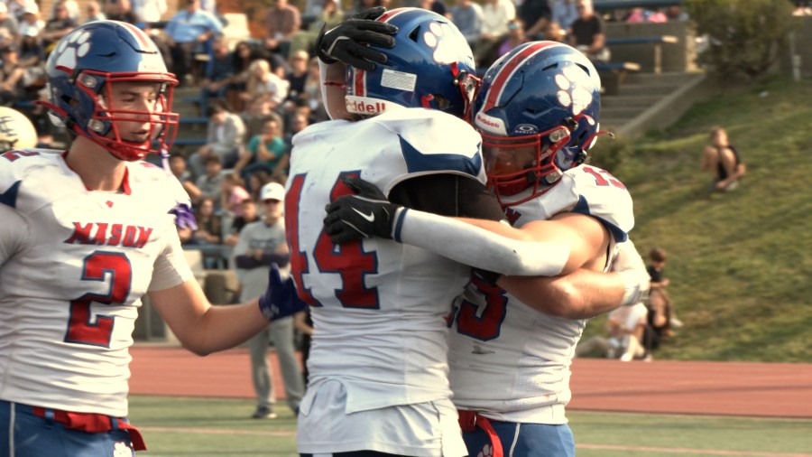 Mason takes down Detroit Country Day on the road
