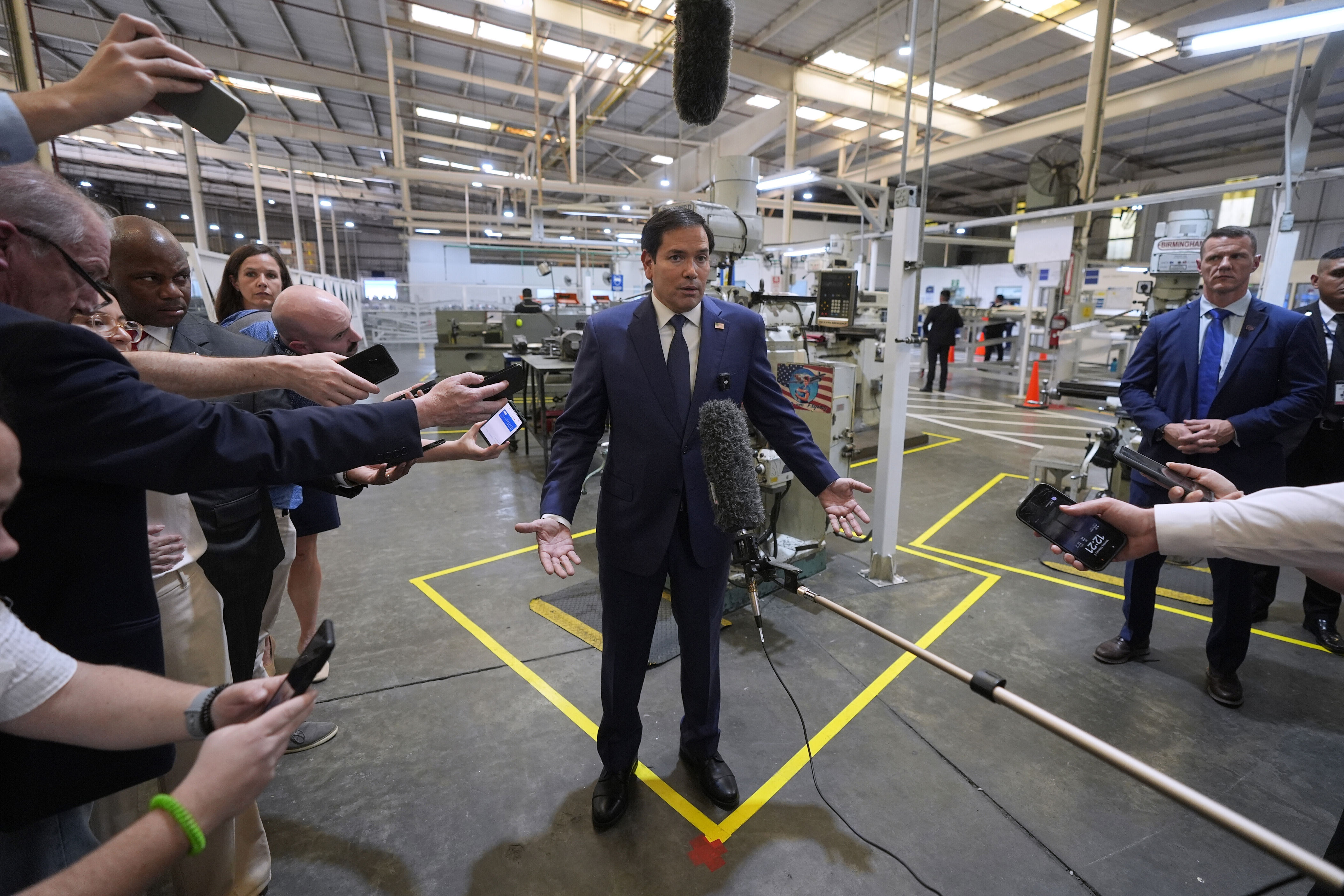 Rubio promised to betray U.S. informants to get Trump’s El Salvador ...