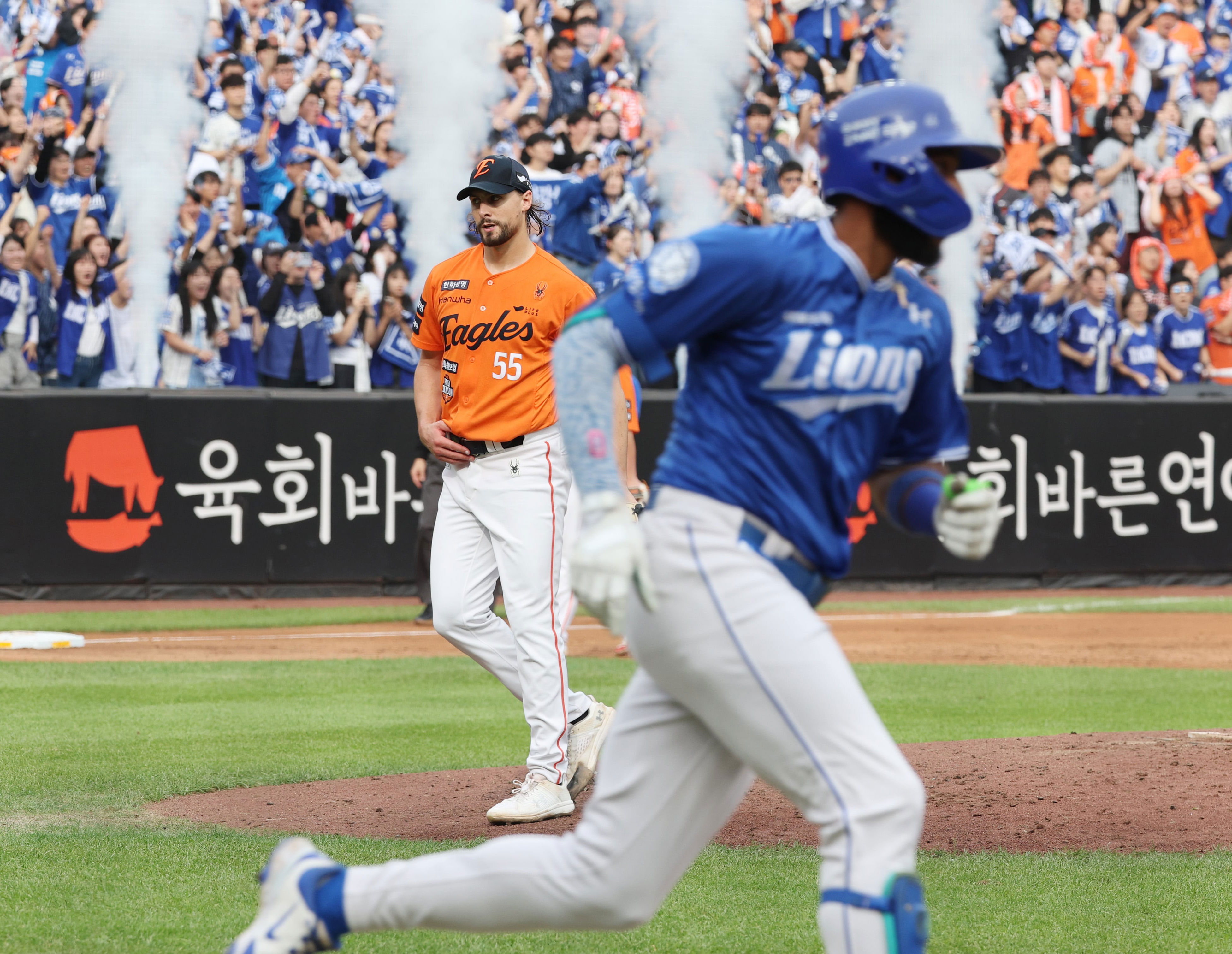 Choi Won-tae's 7-Inning, 1-Run Performance Balances Samsung Series