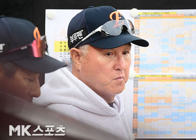 김경문 감독 ‘오늘은 쉽지 않네’ [MK포토]