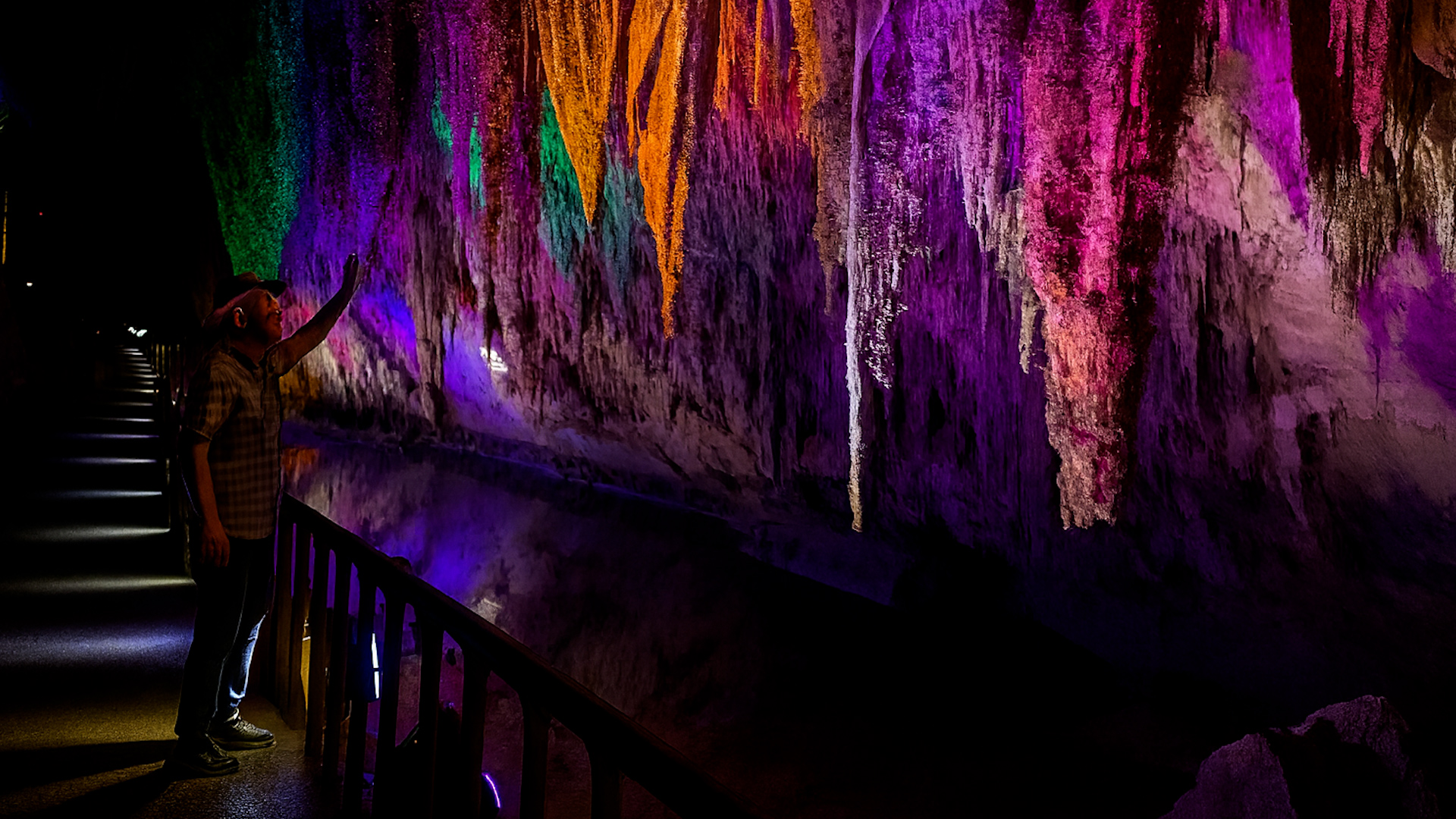 China’s Hidden Cave Wonder: Furong Cave