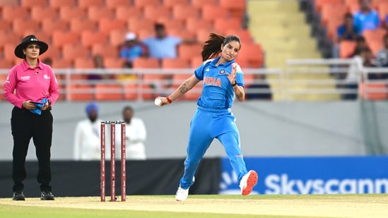 IND W vs ENG W LIVE Score Women's World Cup: Deepti removes Jones for ...