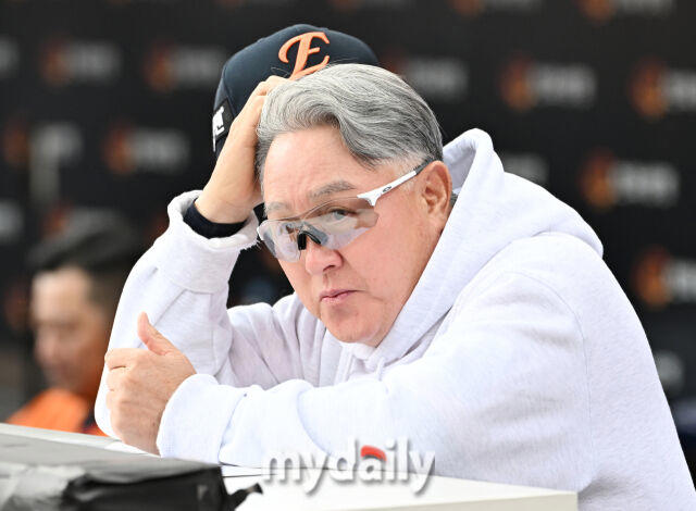 156km 던지면 뭐하나…'3G 연속 피홈런' 또 무너진 김서현, 한화의 마무리가 사라졌다 [MD대구 PO4]