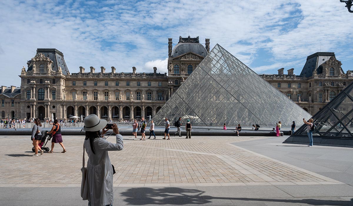 Security password at the Louvre museum has been revealed