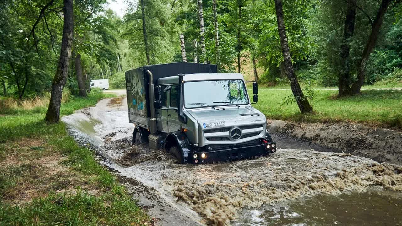 2026 Unimog U 5023 Doppelkabine mit Portalachsen im Gelände – Extremtest