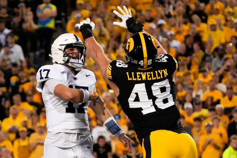 Key stats in Penn State's Week 8 loss to Iowa