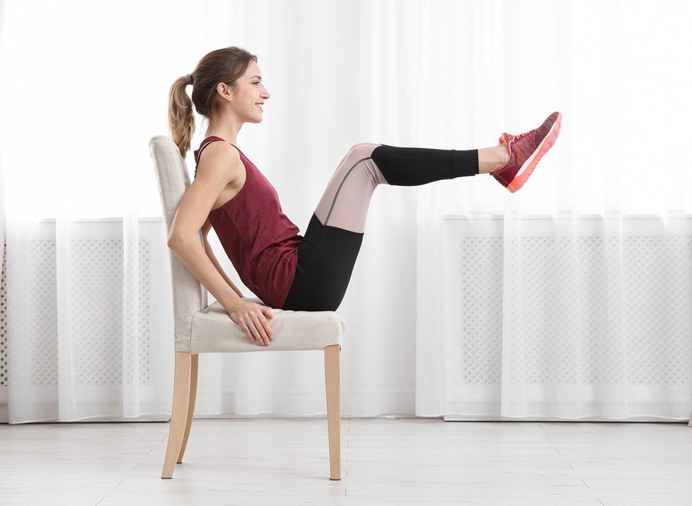 I'm a coach and here are 5 chair exercises that build core strength ...