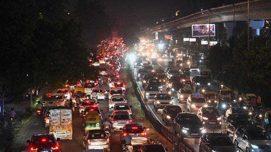 Delhi's festive jam: Never seen such traffic before Diwali, say ...