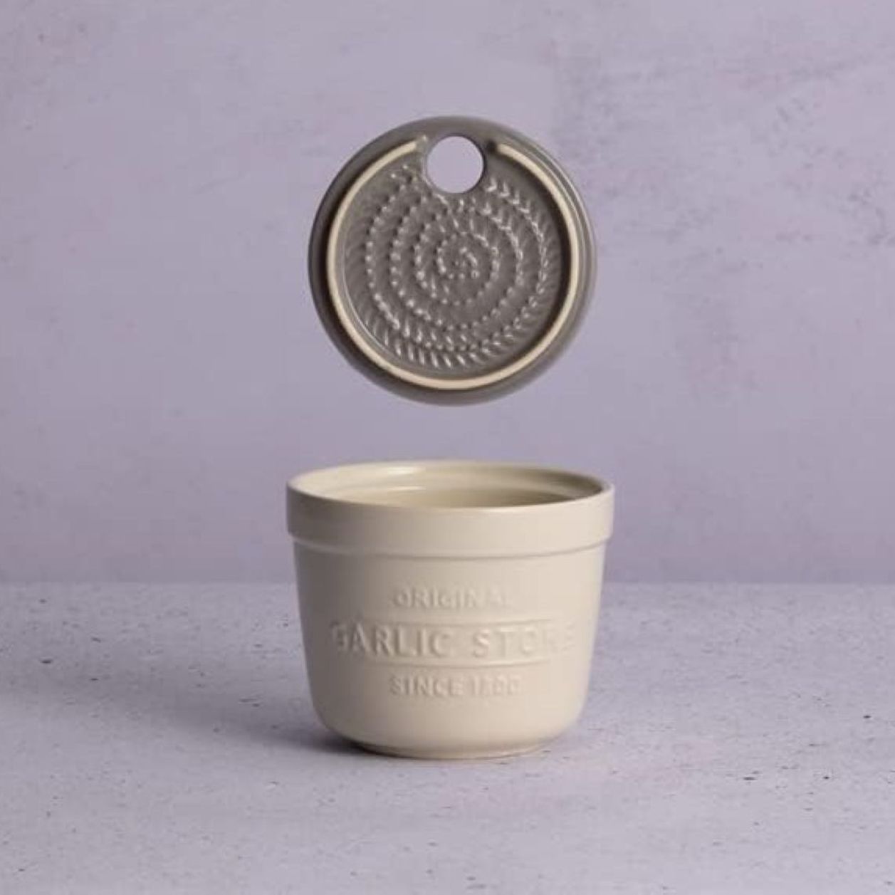 Voici l’ustensile idéal pour stocker l’ail afin qu’il reste frais ...