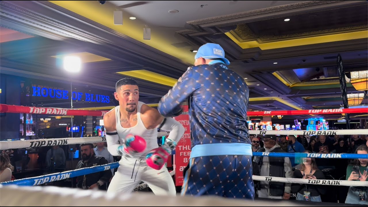 TEOFIMO LOPEZ UNLEASHES BLAZING FAST COMBINATIONS AT MEDIA DAY WORKOUTS ...