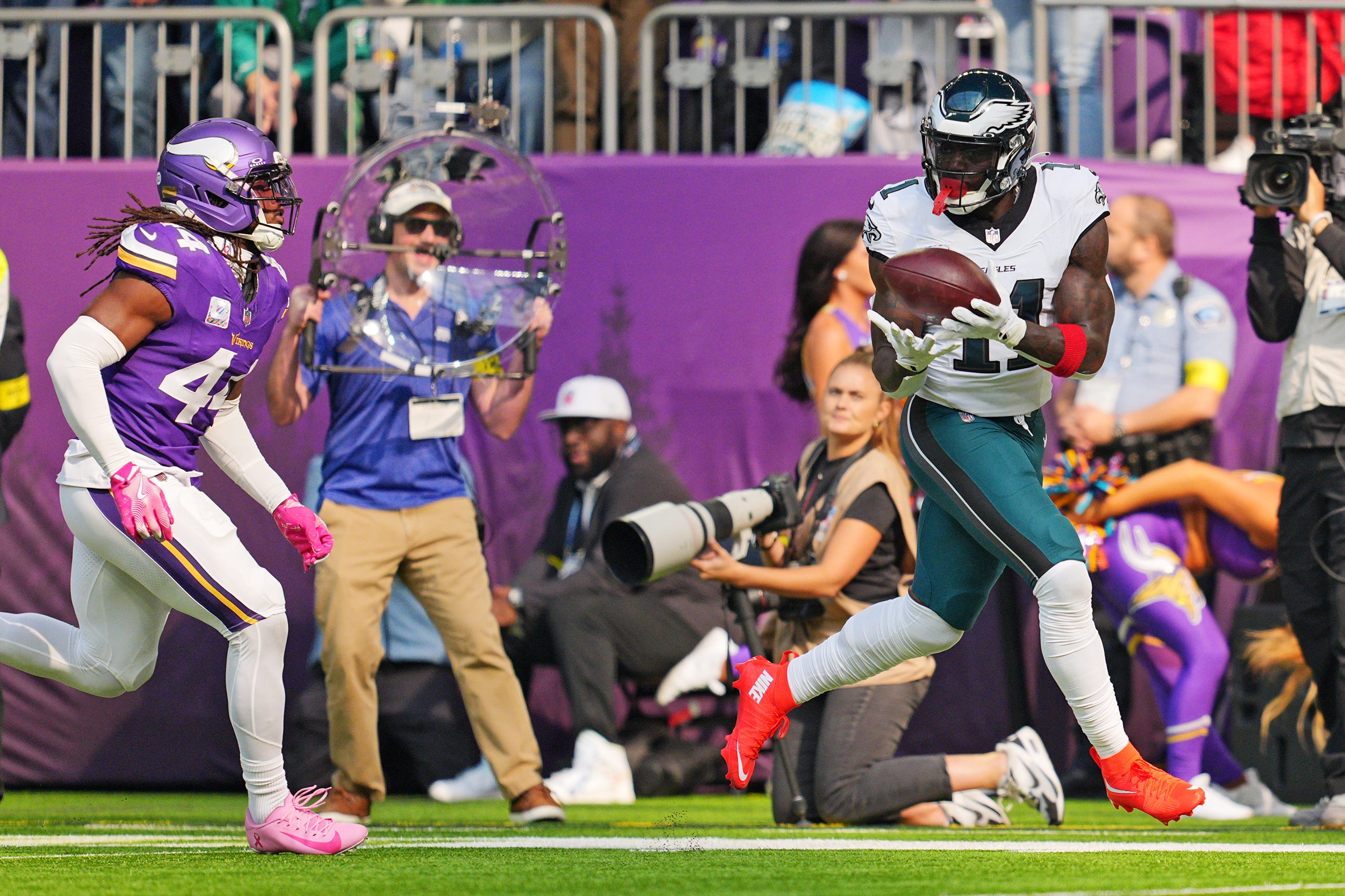 Are Eagles A.J. Brown, Brandon Graham playing vs Giants? Latest on ...