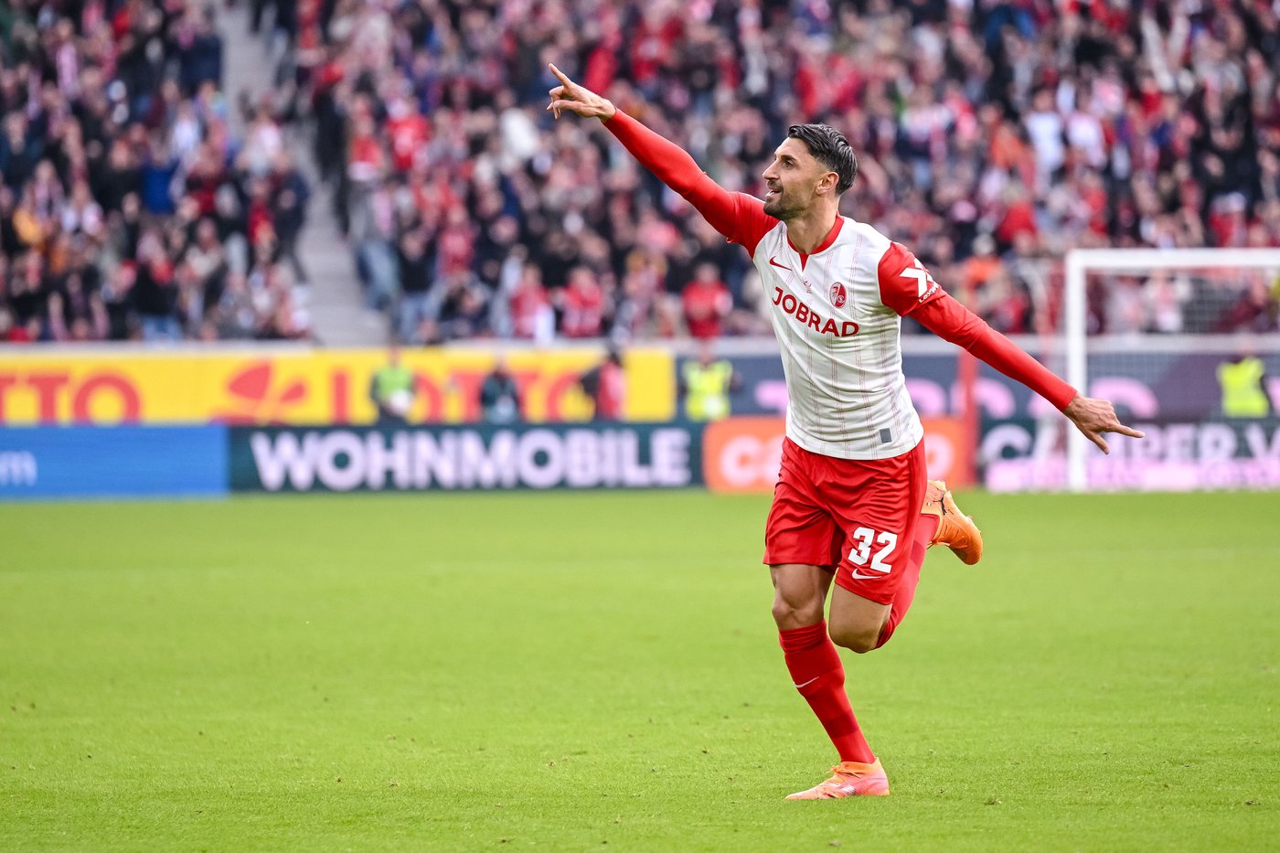 Frankfurt concedes late, denied Bundesliga win before facing Liverpool ...