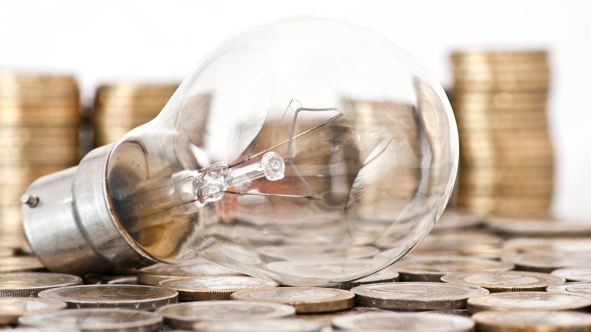 These are the 8 states with the most expensive electricity bills in the US